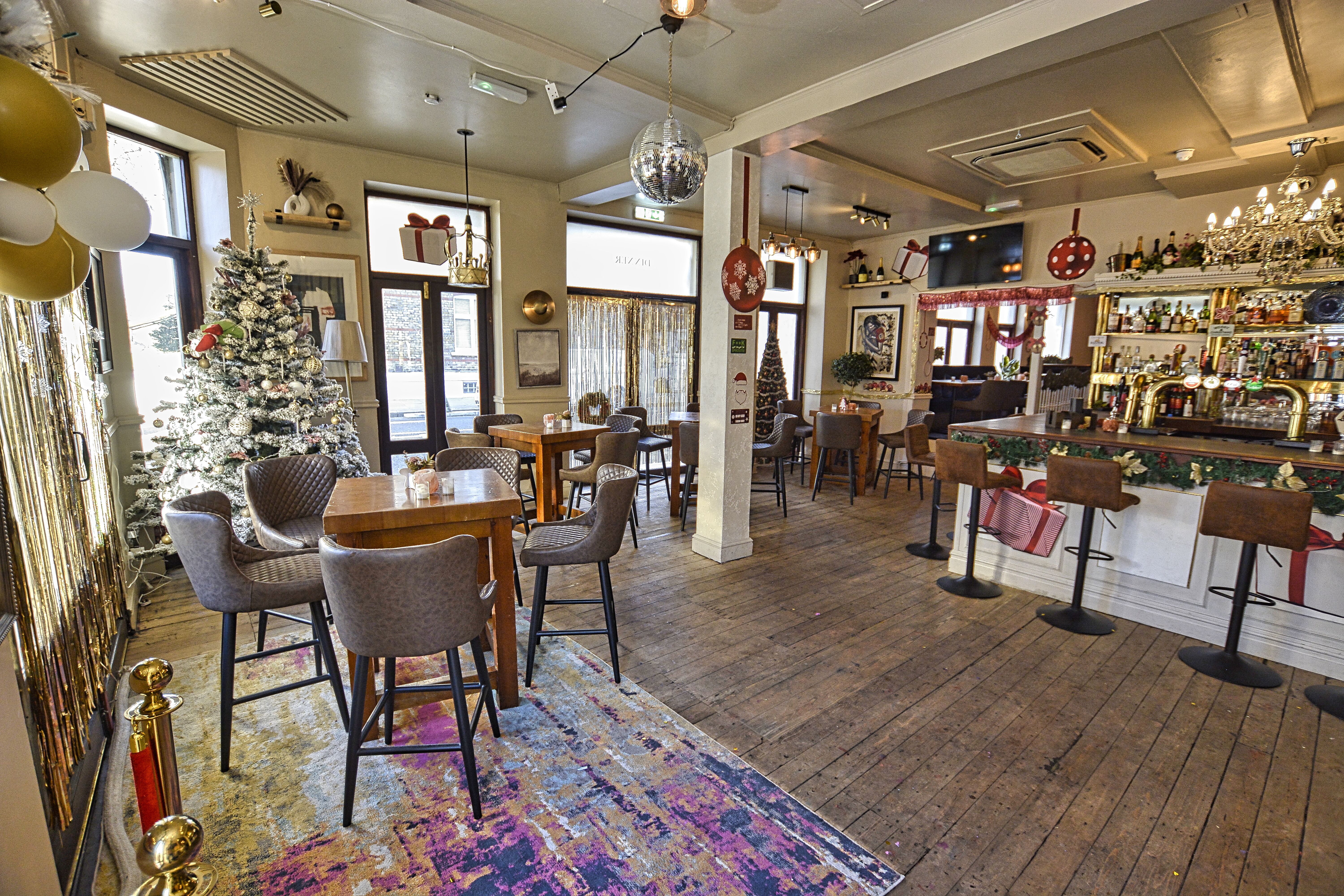 Crown & Sceptre Kensington